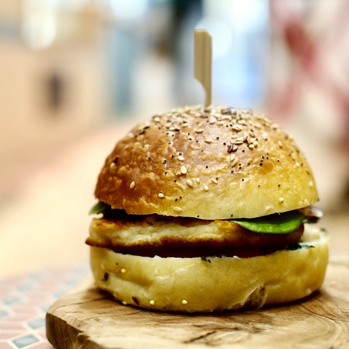 Halloumi Burger – MaMi Deli